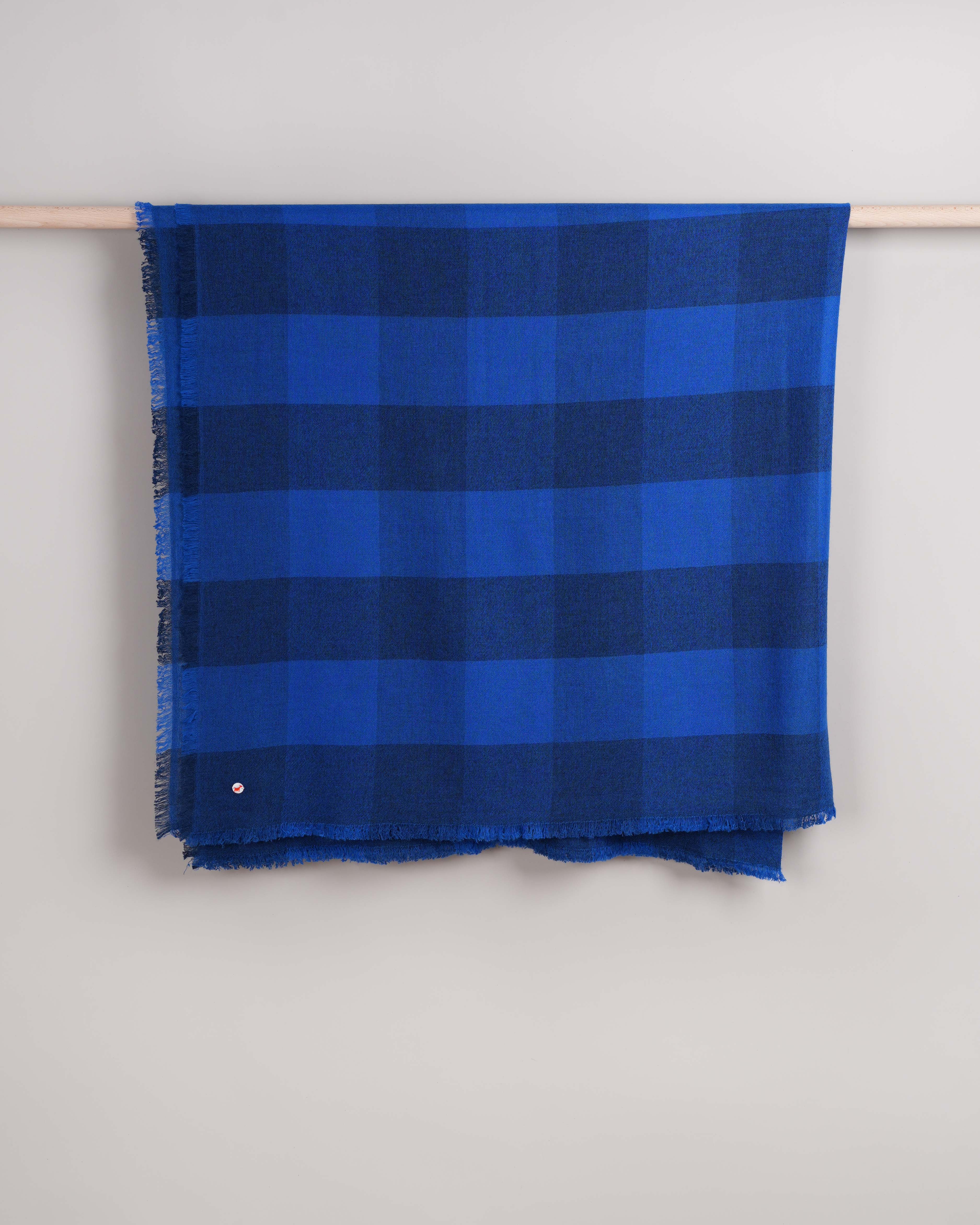 Carré Karo classic blue – Bellona Cashmere & Horn GmbH