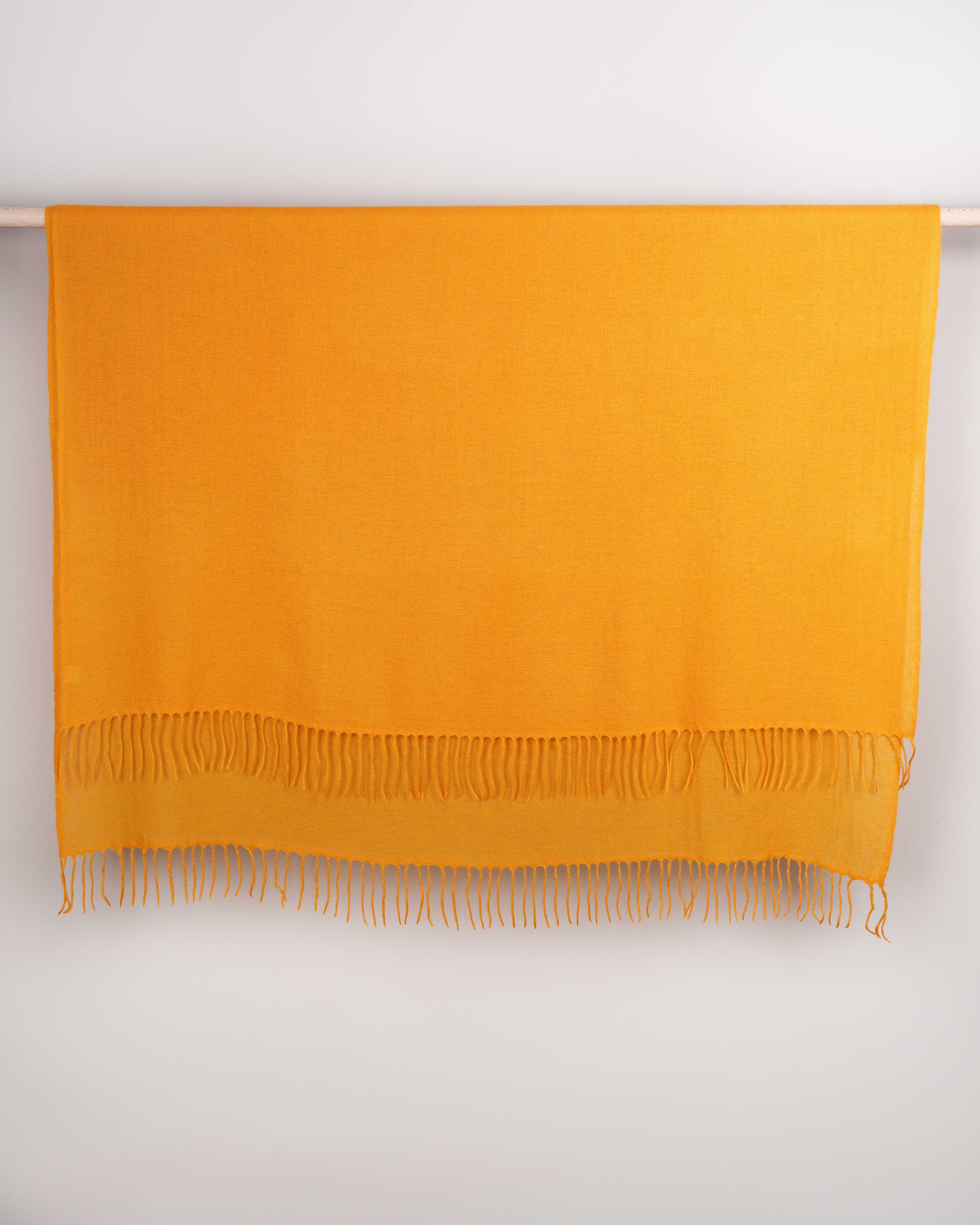 Cashmere cloth Kunjo tibetan yellow – Bellona Cashmere & Horn GmbH